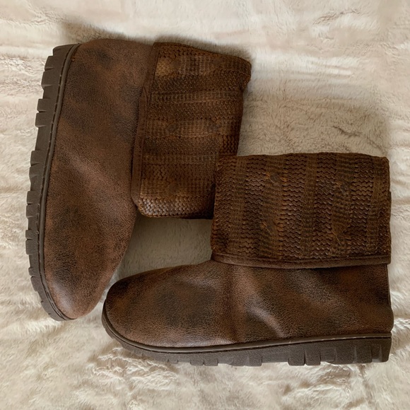 Avon | Shoes | Avon Memory Foam Cabot Knit Boot | Poshmark